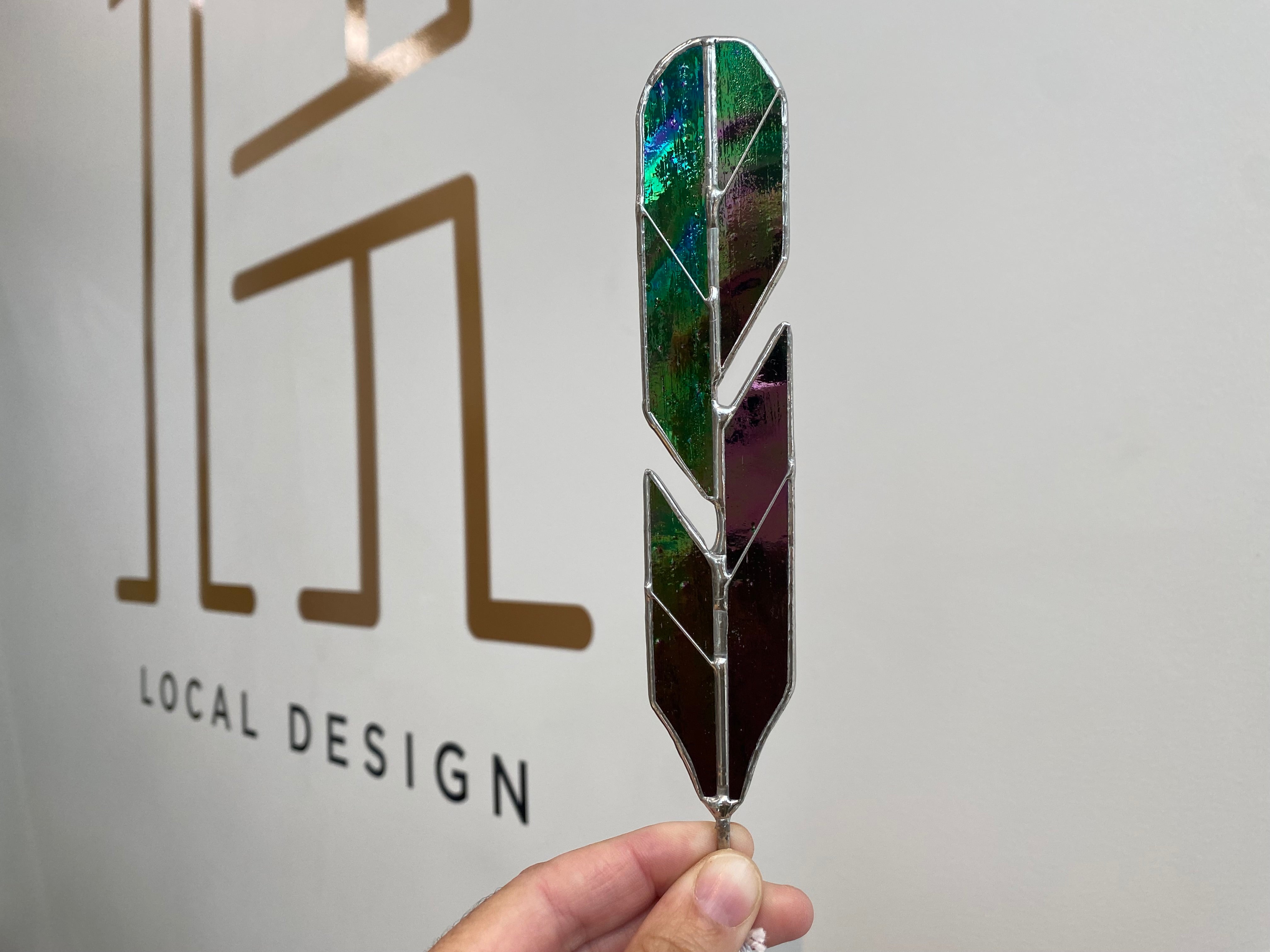 Magpie Castle Glass Tui Feather – HAPA